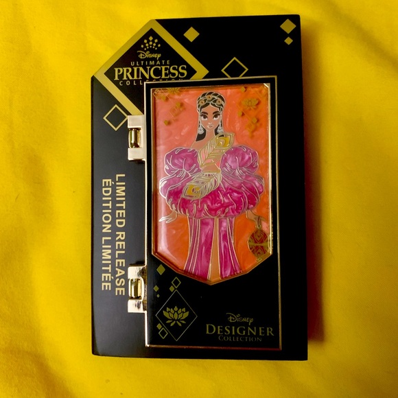 Disney | Jewelry | Disney Designer Collection Pin Jasmine | Poshmark